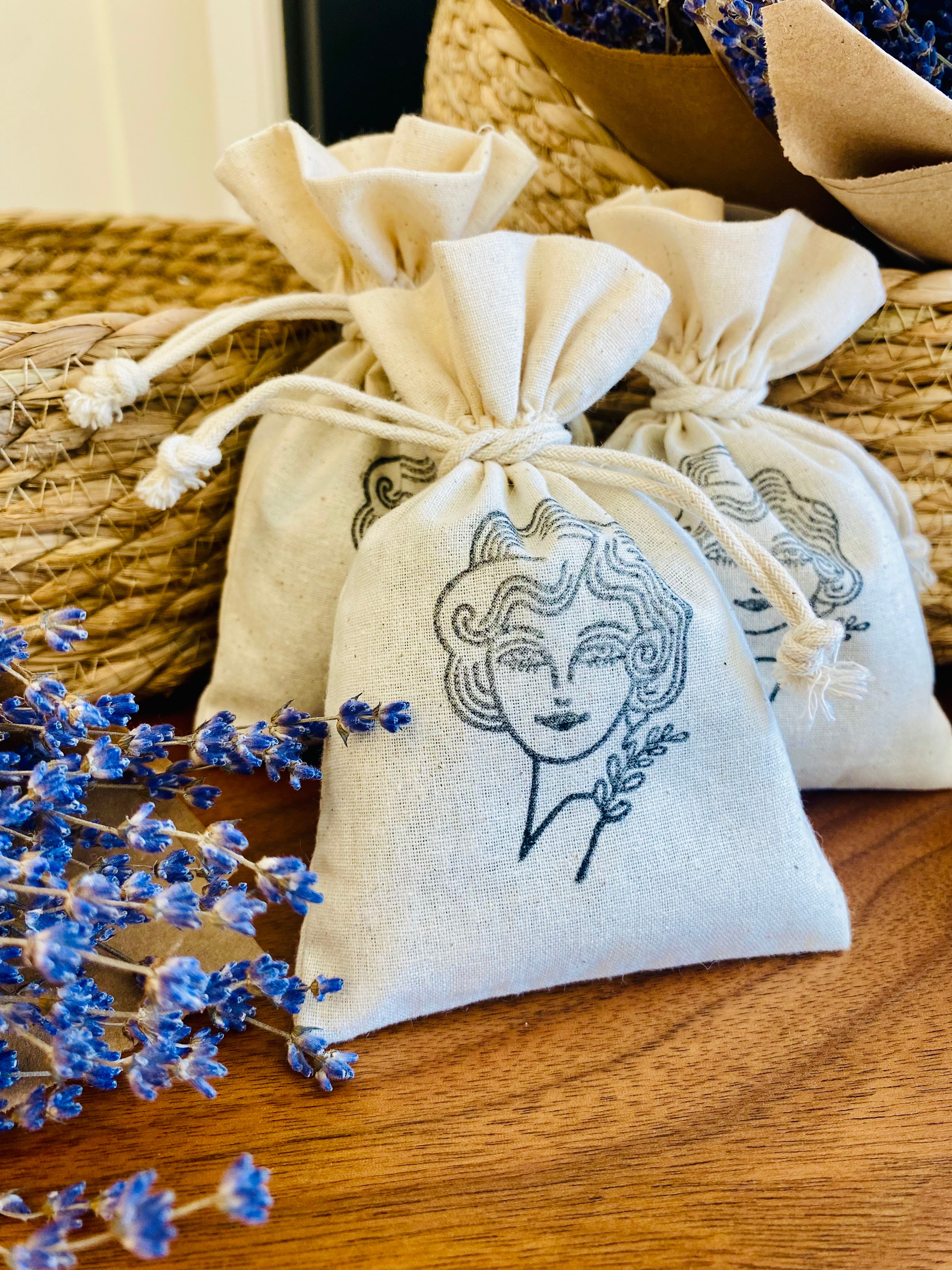 Lavender Sachet – Elizabeth Watson